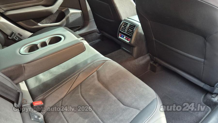 Melns Volkswagen Arteon 2023 Tallina, ar dzinēja tilpumu 2.00 L un nobraukumu 93 tūkst. km par 25600 €, foto 15 vietnē AUTOMOTO.COM.LV
