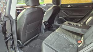Melns Volkswagen Arteon 2023 Tallina, ar dzinēja tilpumu 2.00 L un nobraukumu 93 tūkst. km par 25600 €, foto 16 vietnē AUTOMOTO.COM.LV