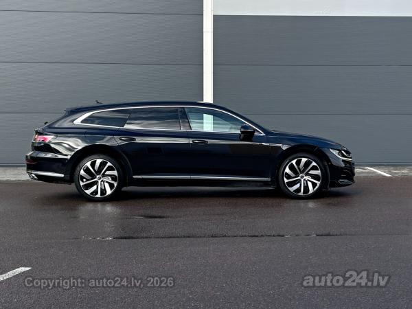 Black Volkswagen Arteon 2023 in Tallinn, with an engine capacity of 2.00 L and mileage of 104 thousand km for 29500 €, photo 5 on AUTOMOTO.COM.LV