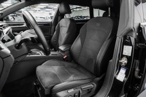 Black Volkswagen Arteon 2023 in Tallinn, with an engine capacity of 2.00 L and mileage of 154 thousand km for 26900 €, photo 16 on AUTOMOTO.COM.LV