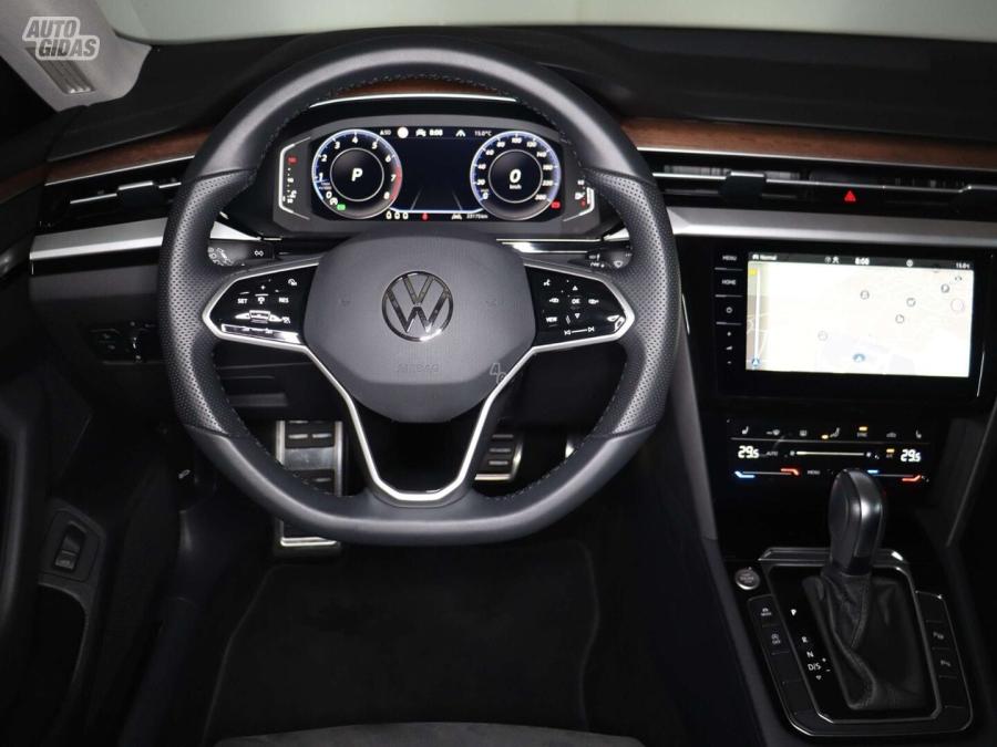 Black Volkswagen Arteon 2024 in Kaunas, with an engine capacity of 2.00 L and mileage of 25 thousand km for 32668 €, photo 4 on AUTOMOTO.COM.LV