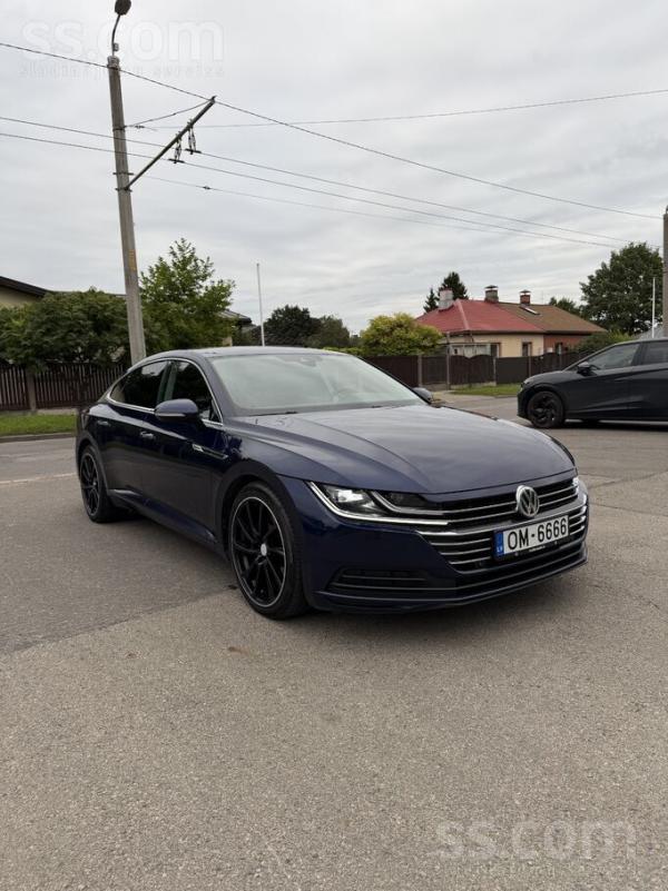 Zils Volkswagen Arteon 2018 Ogre, ar dzinēja tilpumu 2.00 L un nobraukumu 187 tūkst. km par 14900 €, foto 4 vietnē AUTOMOTO.COM.LV