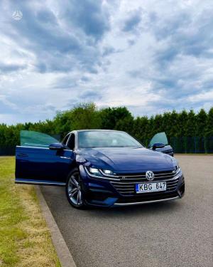 Blue Volkswagen Arteon 2017 in Vilnius, with an engine capacity of 1.97 L and mileage of 241 thousand km for 18500 €, photo 3 on AUTOMOTO.COM.LV