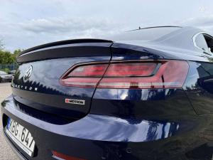 Blue Volkswagen Arteon 2017 in Vilnius, with an engine capacity of 1.97 L and mileage of 241 thousand km for 18500 €, photo 16 on AUTOMOTO.COM.LV
