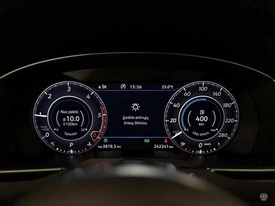 Blue Volkswagen Arteon 2017 in Vilnius, with an engine capacity of 1.97 L and mileage of 243 thousand km for 19700 €, photo 21 on AUTOMOTO.COM.LV