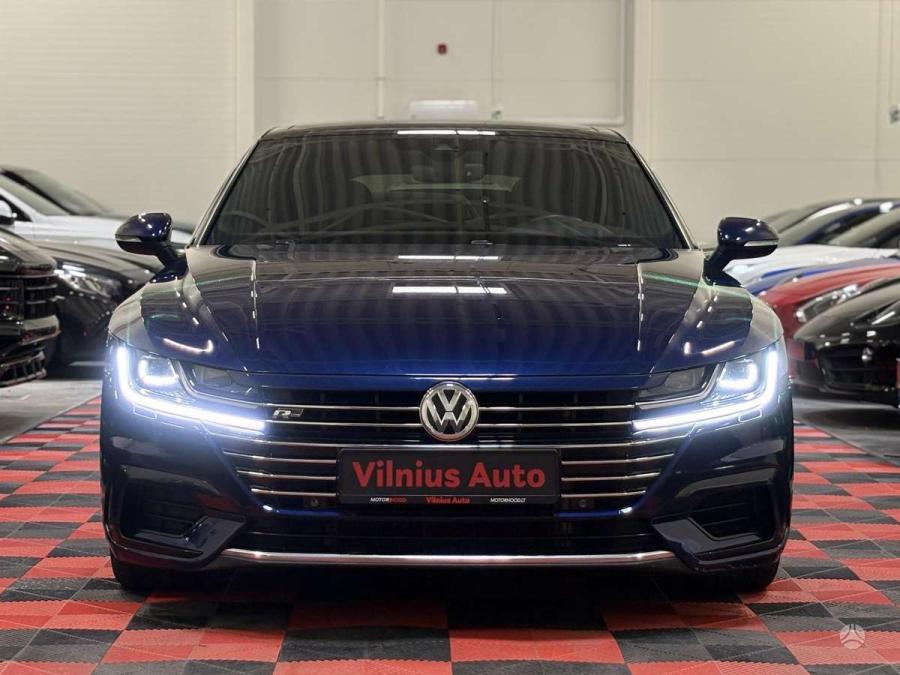 Zils Volkswagen Arteon 2017 Viļņa, ar dzinēja tilpumu 1.97 L un nobraukumu 243 tūkst. km par 17990 €, foto 3 vietnē AUTOMOTO.COM.LV