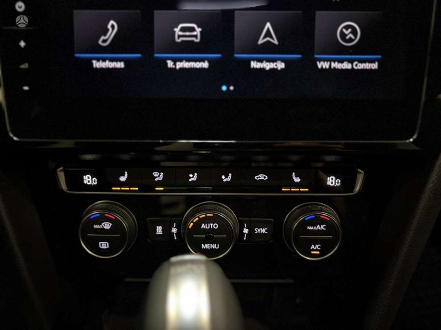 Zils Volkswagen Arteon 2017 Viļņa, ar dzinēja tilpumu 1.97 L un nobraukumu 243 tūkst. km par 17990 €, foto 23 vietnē AUTOMOTO.COM.LV