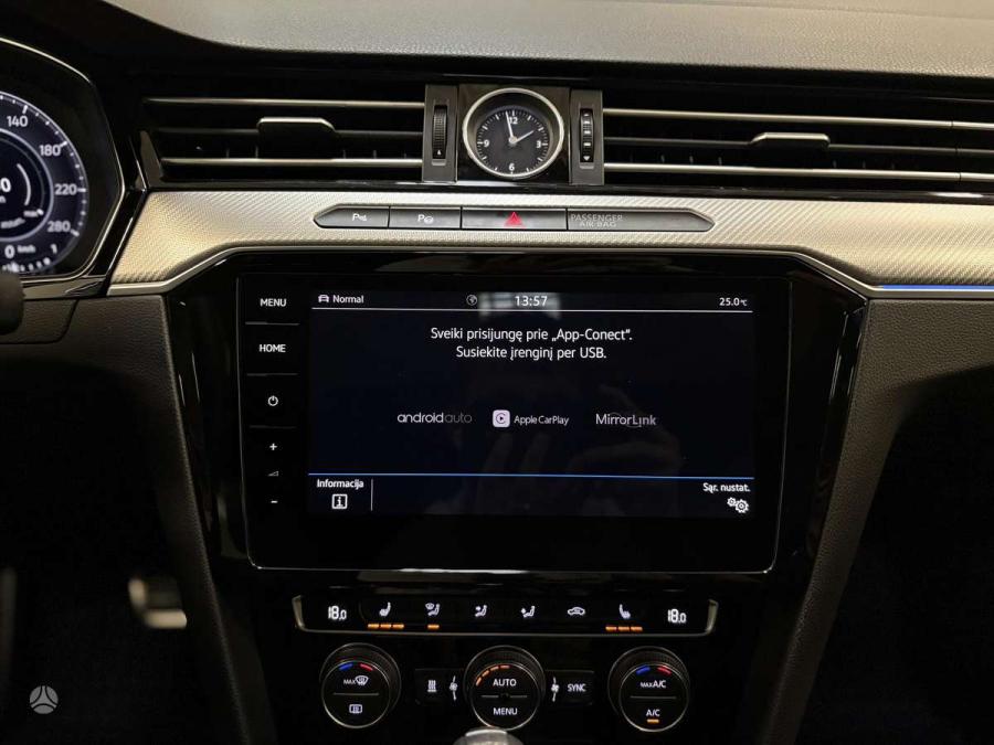 Zils Volkswagen Arteon 2017 Viļņa, ar dzinēja tilpumu 1.97 L un nobraukumu 243 tūkst. km par 17990 €, foto 24 vietnē AUTOMOTO.COM.LV