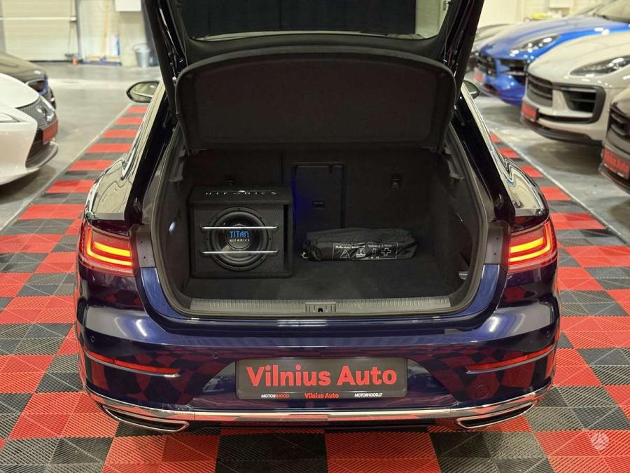 Zils Volkswagen Arteon 2017 Viļņa, ar dzinēja tilpumu 1.97 L un nobraukumu 243 tūkst. km par 17990 €, foto 37 vietnē AUTOMOTO.COM.LV
