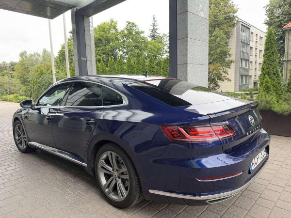 Blue Volkswagen Arteon 2018 in Vilnius, with an engine capacity of 1.98 L and mileage of 245 thousand km for 17600 €, photo 4 on AUTOMOTO.COM.LV