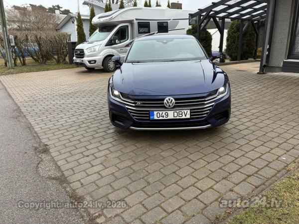 Zils Volkswagen Arteon 2019 Tallina, ar dzinēja tilpumu 1.50 L un nobraukumu 186 tūkst. km par 19500 €, foto 2 vietnē AUTOMOTO.COM.LV