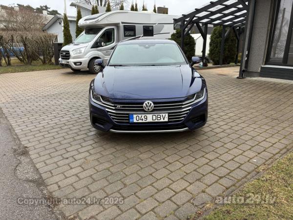 Zils Volkswagen Arteon 2019 Tallina, ar dzinēja tilpumu 1.50 L un nobraukumu 186 tūkst. km par 19500 €, foto 5 vietnē AUTOMOTO.COM.LV