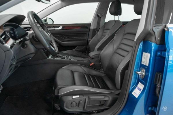 Blue Volkswagen Arteon 2022 in Vilnius, with an engine capacity of 1.40 L and mileage of 83 thousand km for 25500 €, photo 7 on AUTOMOTO.COM.LV