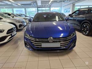 Blue Volkswagen Arteon 2021 in Vilnius, with an engine capacity of 1.50 L and mileage of 140 thousand km for 21175 €, photo  on AUTOMOTO.COM.LV