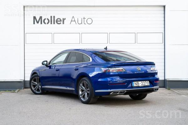 Blue Volkswagen Arteon 2021 in Riga, with an engine capacity of 2.00 L and mileage of 43 thousand km for 25950 €, photo 5 on AUTOMOTO.COM.LV