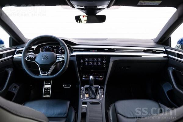 Blue Volkswagen Arteon 2021 in Riga, with an engine capacity of 2.00 L and mileage of 43 thousand km for 25950 €, photo 9 on AUTOMOTO.COM.LV