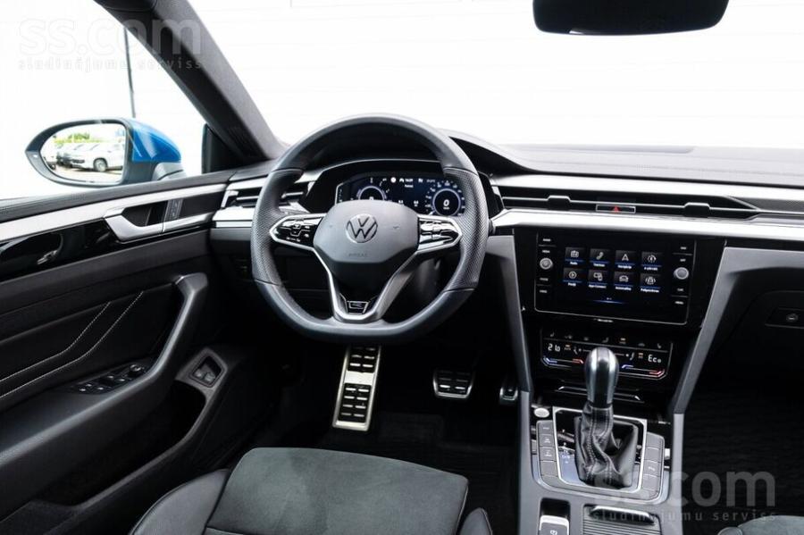 Blue Volkswagen Arteon 2022 in Riga, with an engine capacity of 1.40 L and mileage of 72 thousand km for 22950 €, photo 9 on AUTOMOTO.COM.LV