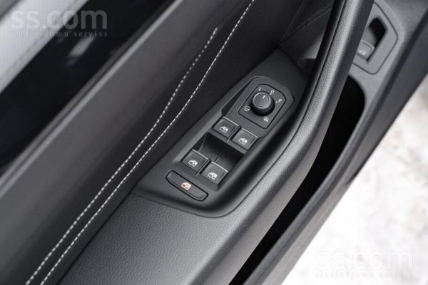 Blue Volkswagen Arteon 2024 in Riga, with an engine capacity of 2.00 L and mileage of 37 thousand km for 37900 €, photo 8 on AUTOMOTO.COM.LV