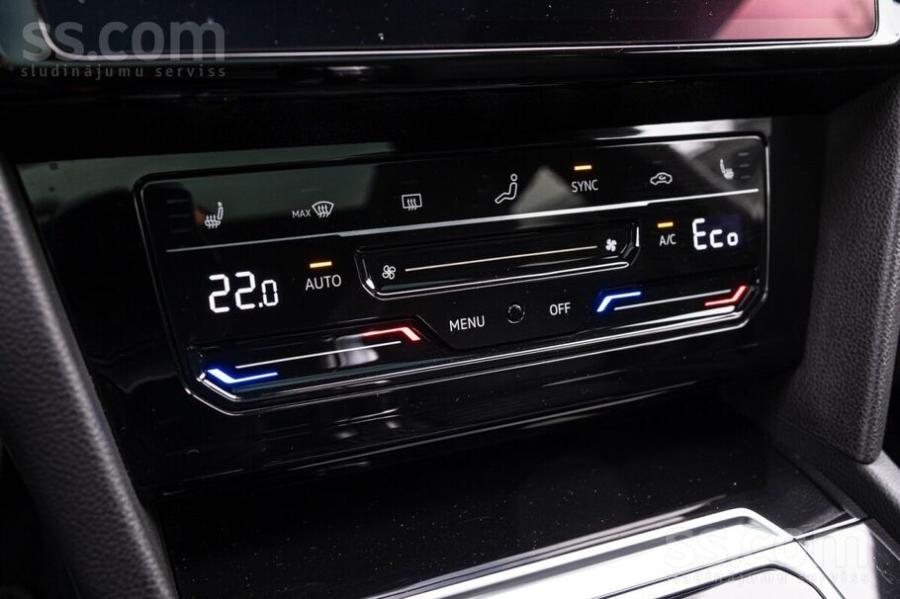 Синий Фольксваген Артеон 2021 в Рига, объемом двигателя 1.40 л и пробегом 110 тыс. км за 25500 €, фото 17 на AUTOMOTO.COM.LV