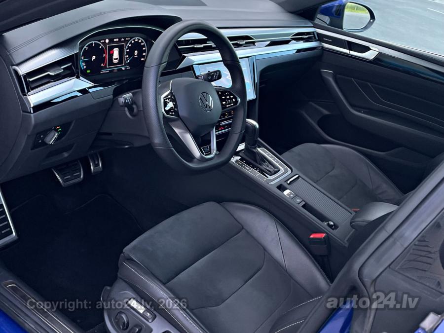 Zils Volkswagen Arteon 2021 Tallina, ar dzinēja tilpumu 2.00 L un nobraukumu 52 tūkst. km par 30900 €, foto 12 vietnē AUTOMOTO.COM.LV