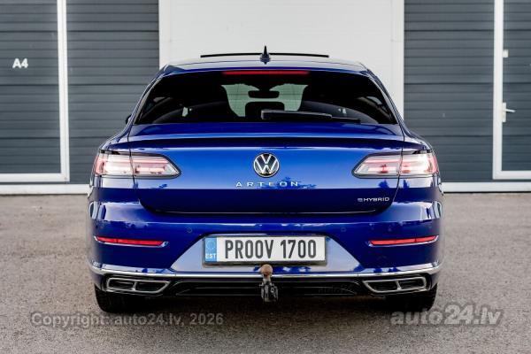 Blue Volkswagen Arteon 2021 in Parnu, with an engine capacity of 1.40 L and mileage of 93 thousand km for 25499 €, photo 6 on AUTOMOTO.COM.LV