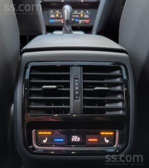 Zils Volkswagen Arteon 2021 Rīga, ar dzinēja tilpumu 2.00 L un nobraukumu 219 tūkst. km par 22000 €, foto 10 vietnē AUTOMOTO.COM.LV