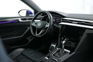 Blue Volkswagen Arteon 2021 in Vilnius, with an engine capacity of 1.40 L and mileage of 107 thousand km for 24990 €, photo 32 on AUTOMOTO.COM.LV