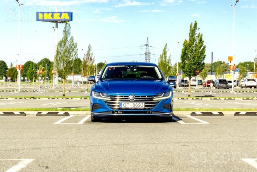 Blue Volkswagen Arteon 2021 in Riga, with an engine capacity of 2.00 L and mileage of 220 thousand km for 22990 €, photo 4 on AUTOMOTO.COM.LV