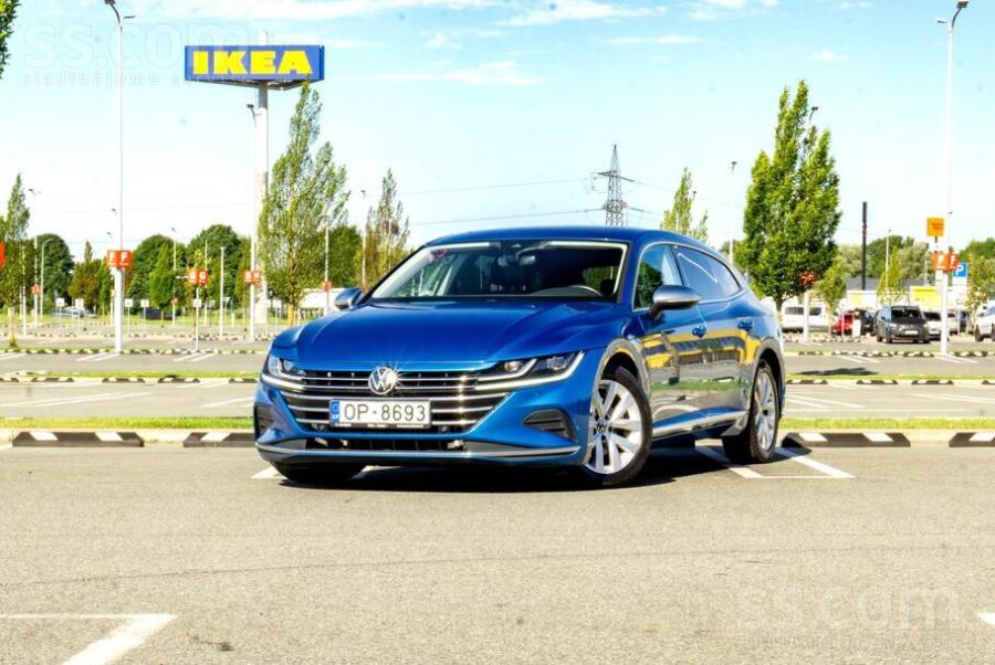 Blue Volkswagen Arteon 2021 in Riga, with an engine capacity of 2.00 L and mileage of 220 thousand km for 22990 €, photo 5 on AUTOMOTO.COM.LV