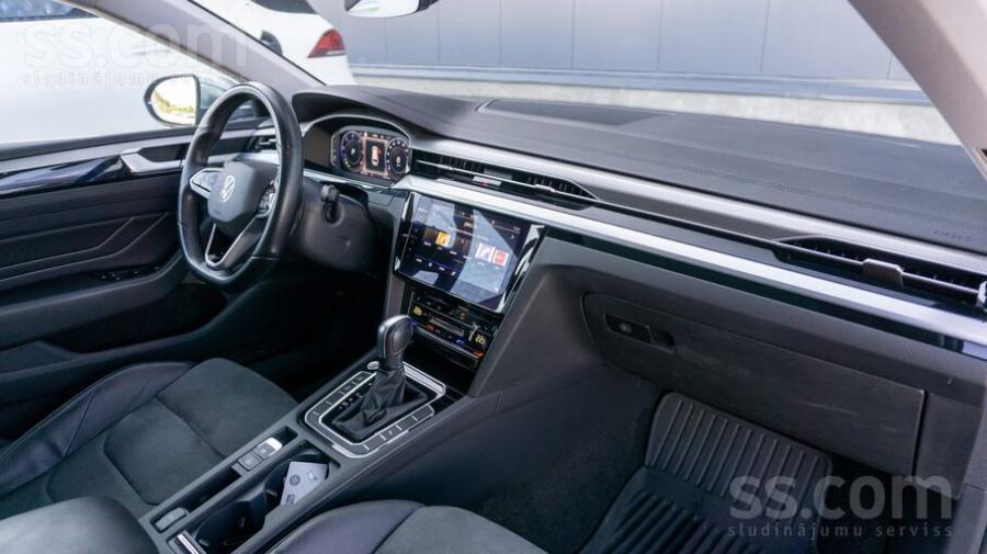 Blue Volkswagen Arteon 2021 in Riga, with an engine capacity of 2.00 L and mileage of 220 thousand km for 22990 €, photo 12 on AUTOMOTO.COM.LV