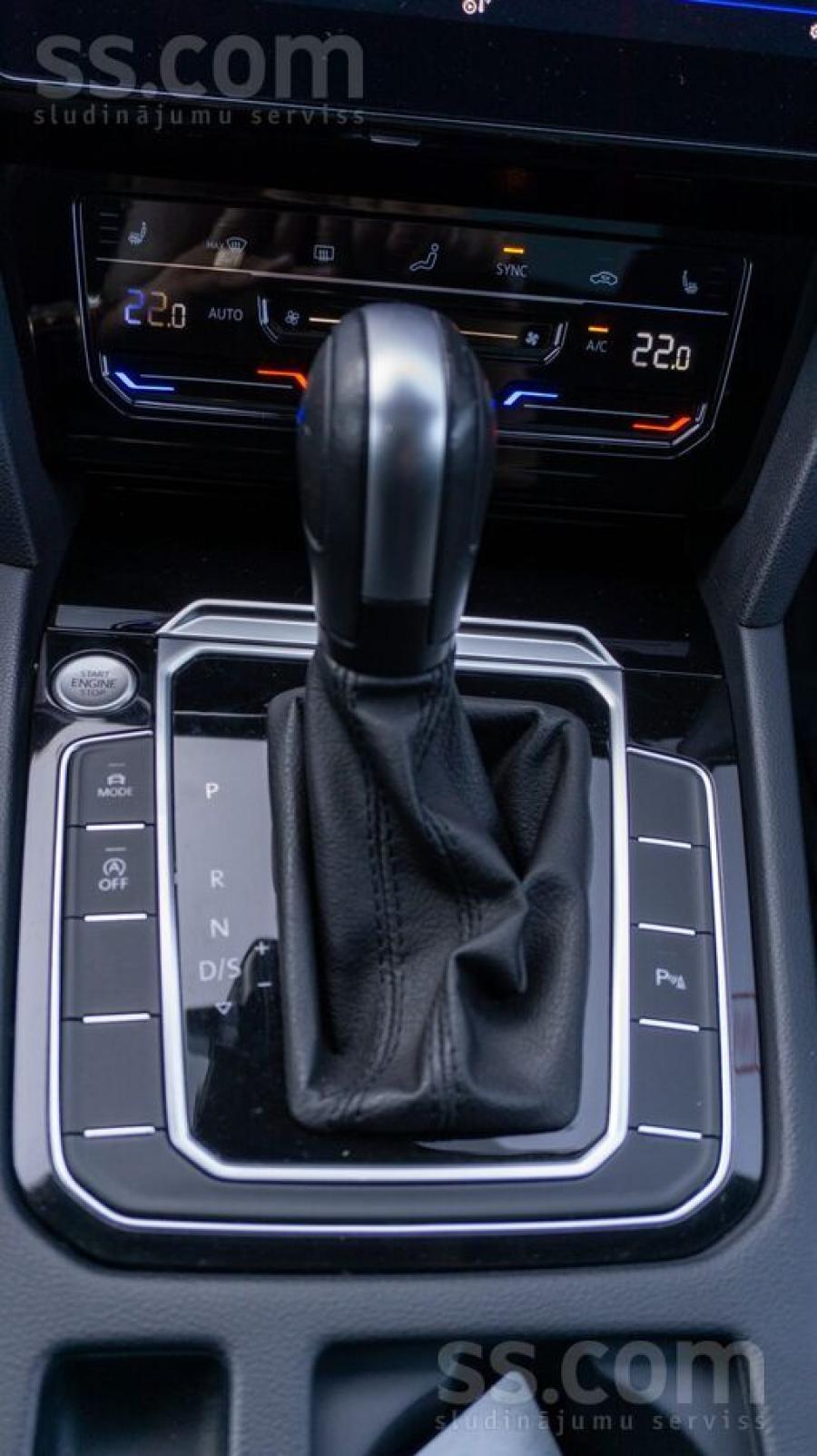 Blue Volkswagen Arteon 2021 in Riga, with an engine capacity of 2.00 L and mileage of 220 thousand km for 22990 €, photo 18 on AUTOMOTO.COM.LV
