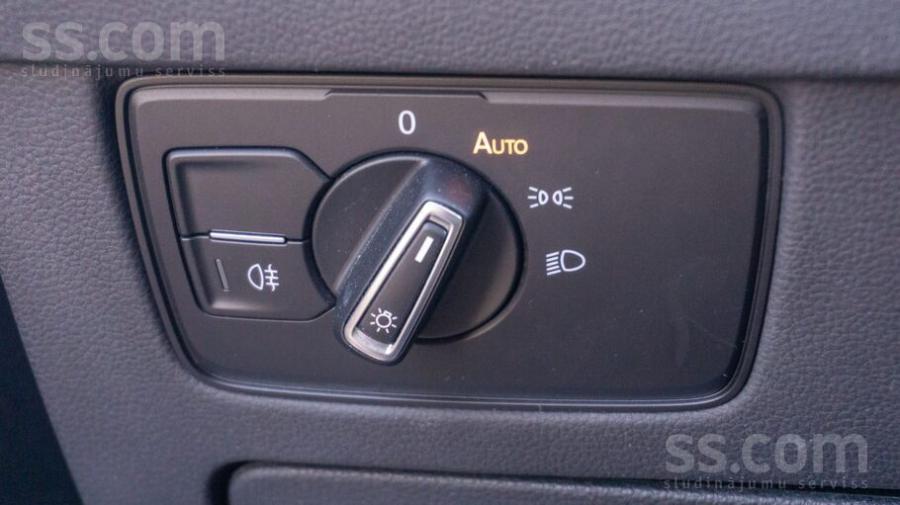 Blue Volkswagen Arteon 2021 in Riga, with an engine capacity of 2.00 L and mileage of 220 thousand km for 22990 €, photo 26 on AUTOMOTO.COM.LV