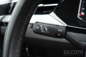 Blue Volkswagen Arteon 2021 in Riga, with an engine capacity of 1.40 L and mileage of 60 thousand km for 26500 €, photo 15 on AUTOMOTO.COM.LV