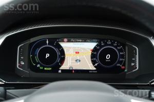 Blue Volkswagen Arteon 2021 in Riga, with an engine capacity of 1.40 L and mileage of 60 thousand km for 26500 €, photo 18 on AUTOMOTO.COM.LV