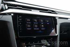 Blue Volkswagen Arteon 2021 in Riga, with an engine capacity of 1.40 L and mileage of 60 thousand km for 26500 €, photo 25 on AUTOMOTO.COM.LV