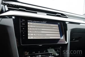 Blue Volkswagen Arteon 2021 in Riga, with an engine capacity of 1.40 L and mileage of 60 thousand km for 26500 €, photo 28 on AUTOMOTO.COM.LV