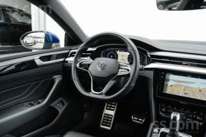 Blue Volkswagen Arteon 2021 in Riga, with an engine capacity of 1.40 L and mileage of 60 thousand km for 26500 €, photo 35 on AUTOMOTO.COM.LV