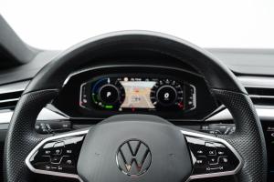 Blue Volkswagen Arteon 2021 in Riga, with an engine capacity of 1.40 L and mileage of 60 thousand km for 26500 €, photo 19 on AUTOMOTO.COM.LV