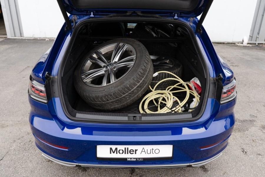 Blue Volkswagen Arteon 2021 in Riga, with an engine capacity of 1.40 L and mileage of 60 thousand km for 26500 €, photo 32 on AUTOMOTO.COM.LV
