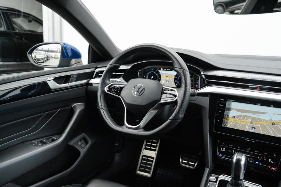 Blue Volkswagen Arteon 2021 in Riga, with an engine capacity of 1.40 L and mileage of 60 thousand km for 26500 €, photo 35 on AUTOMOTO.COM.LV