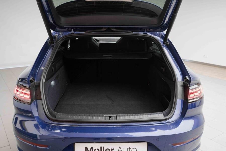 Blue Volkswagen Arteon 2021 in Peetri, with an engine capacity of 1.40 L and mileage of 97 thousand km for 34400 €, photo 14 on AUTOMOTO.COM.LV