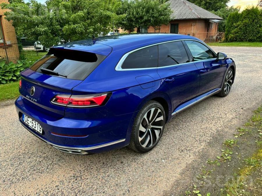 Blue Volkswagen Arteon 2022 in Cesis, with an engine capacity of 2.00 L and mileage of 105 thousand km for 28000 €, photo 4 on AUTOMOTO.COM.LV