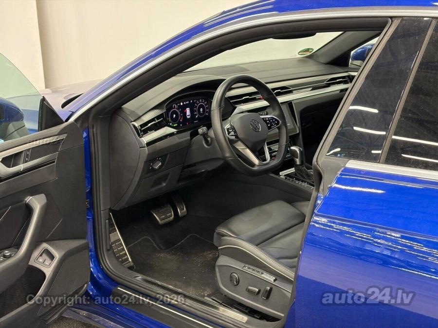 Blue Volkswagen Arteon 2022 in Tallinn, with an engine capacity of 1.40 L and mileage of 123 thousand km for 28900 €, photo 4 on AUTOMOTO.COM.LV