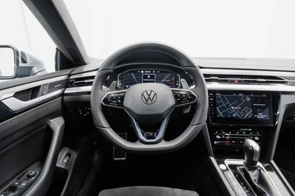 Zils Volkswagen Arteon 2022 Tallina, ar dzinēja tilpumu 2.00 L un nobraukumu 89 tūkst. km par 34300 €, foto 9 vietnē AUTOMOTO.COM.LV