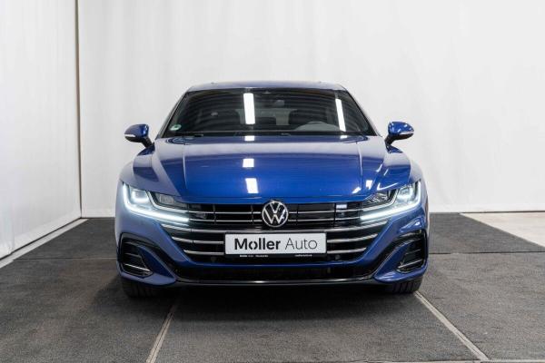 Zils Volkswagen Arteon 2022 Tallina, ar dzinēja tilpumu 1.40 L un nobraukumu 123 tūkst. km par 27500 €, foto 5 vietnē AUTOMOTO.COM.LV