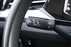 Blue Volkswagen Arteon 2022 in Riga, with an engine capacity of 1.40 L and mileage of 114 thousand km for 23500 €, photo 18 on AUTOMOTO.COM.LV