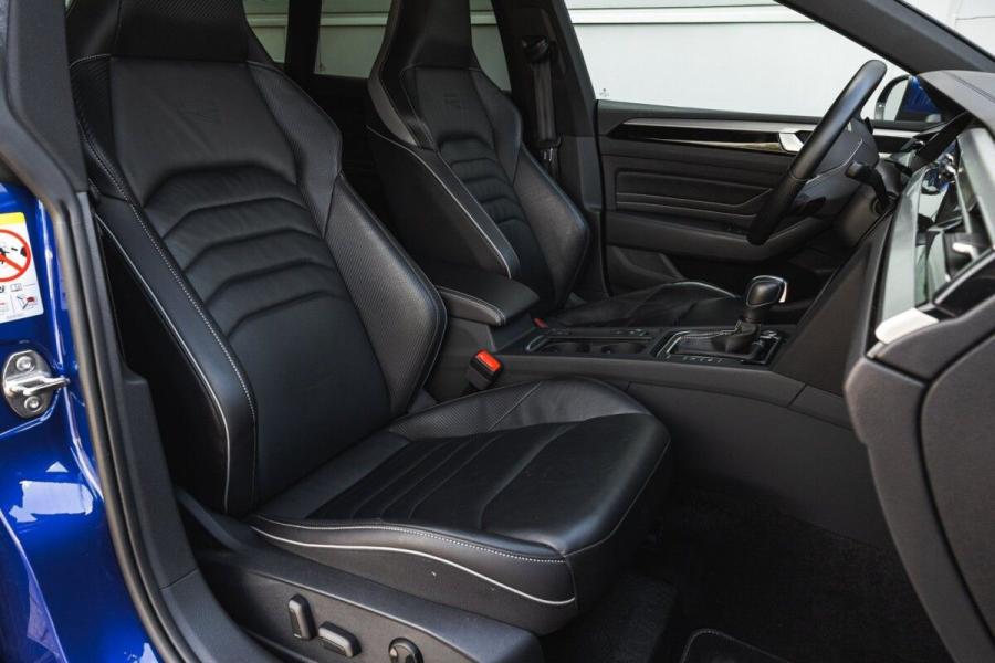 Blue Volkswagen Arteon 2023 in Ventspils, with an engine capacity of 2.00 L and mileage of 109 thousand km for 28100 €, photo 17 on AUTOMOTO.COM.LV