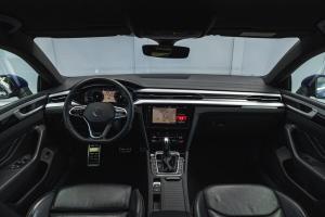 Blue Volkswagen Arteon 2023 in Ventspils, with an engine capacity of 2.00 L and mileage of 109 thousand km for 28100 €, photo 19 on AUTOMOTO.COM.LV