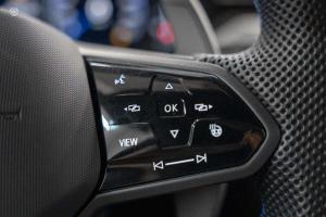Blue Volkswagen Arteon 2023 in Vilnius, with an engine capacity of 2.00 L and mileage of 55 thousand km for 36900 €, photo 12 on AUTOMOTO.COM.LV