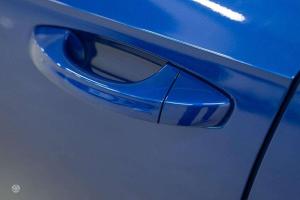 Blue Volkswagen Arteon 2023 in Vilnius, with an engine capacity of 2.00 L and mileage of 55 thousand km for 36900 €, photo 28 on AUTOMOTO.COM.LV
